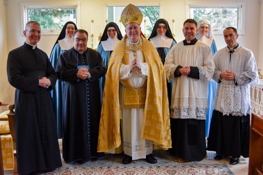 NEWS FROM ACROSS THE POND - Institute of Christ the King Sovereign Priest