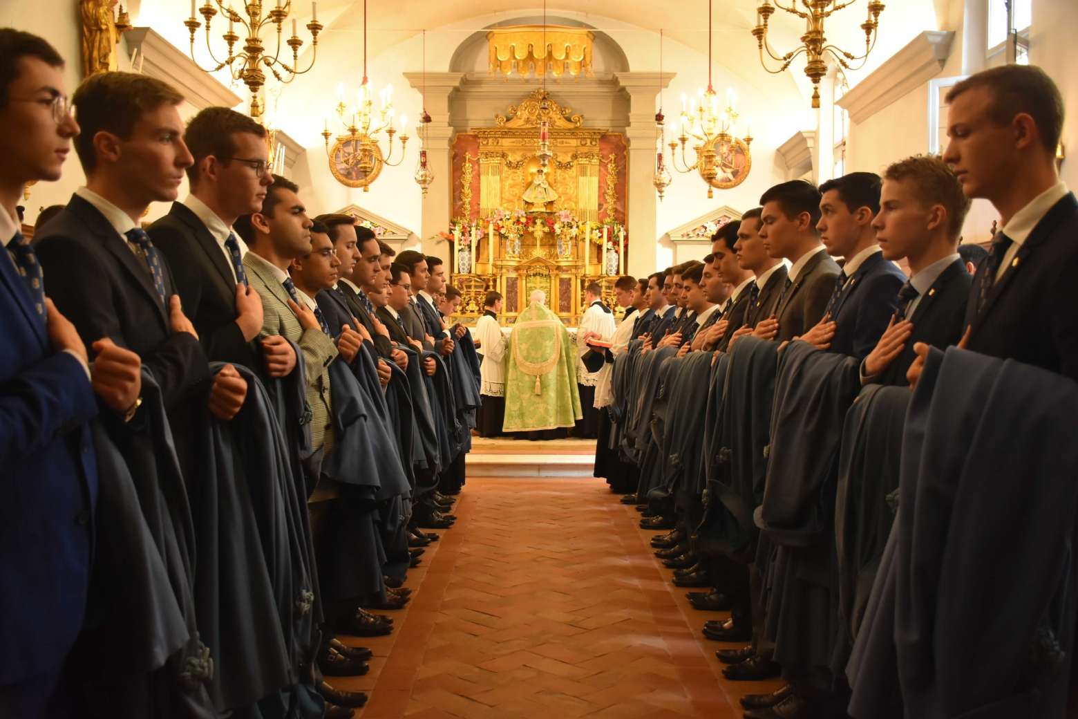 SEMINARY: FIRST YEAR SEMINARIANS RECEIVE HABIT - Institute of Christ ...